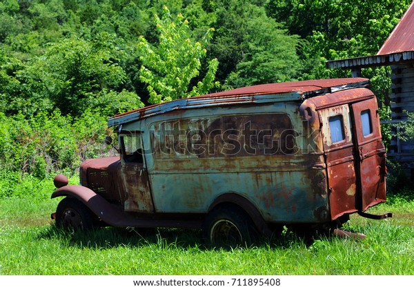 Old Jalopy Rusting Broken Down Sits Stock Photo 711895408 | Shutterstock