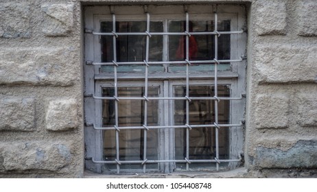 Jail Cell Exterior Wall Window Iron库存照片277717532 | Shutterstock