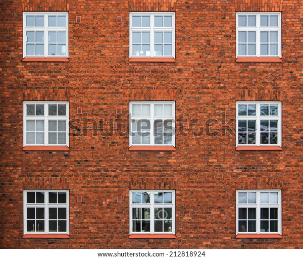 Old Red Brick Wall Windows Helsinki Stok Fotoğrafı 212818924 | Shutterstock