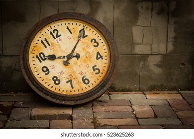 12,487 Rusty clock Images, Stock Photos & Vectors | Shutterstock