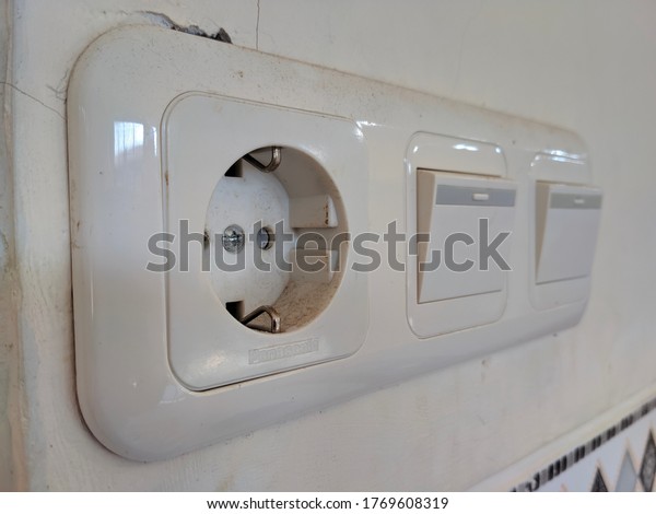 Old Socket That Has Been Abandoned Stock Photo 1769608319 | Shutterstock