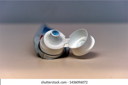 Open Head Cover Empty Toothpaste Tube Stock Photo 1436096072 | Shutterstock