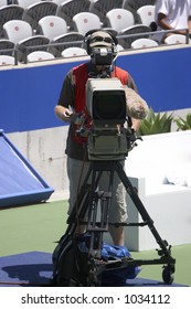 1,143 Outside broadcast camera Images, Stock Photos & Vectors ...