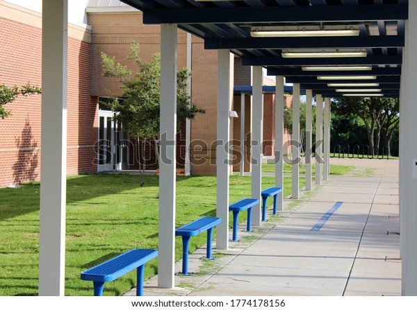 Outside Elementary School Bus Loading Zone Stock Photo 1774178156 ...