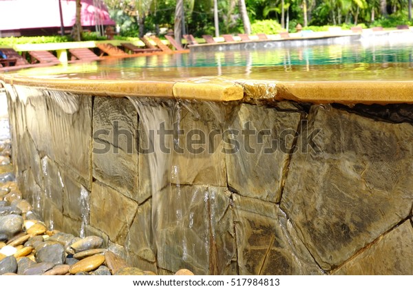 Overflow Edge Pool Stock Photo 517984813 | Shutterstock