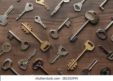 Overhead Many Different Keys Oder On Stock Photo (Edit Now) 527443798