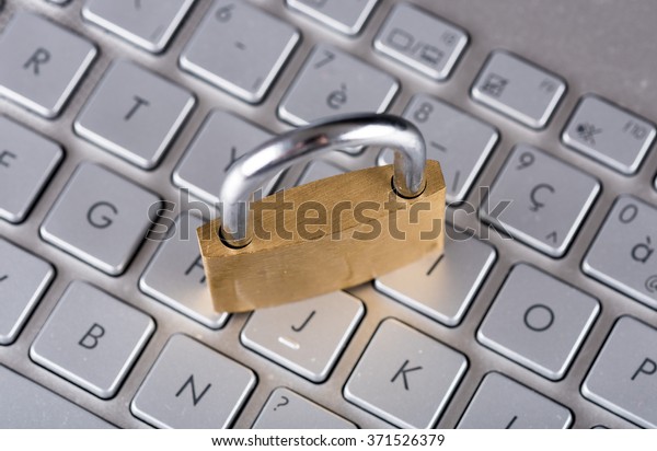 Padlock On Computer Keyboard Stock Photo 371526379 | Shutterstock