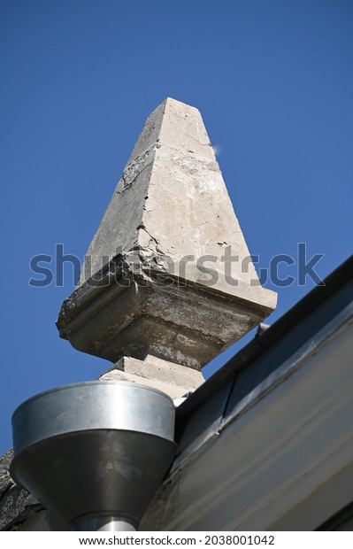 Parapet Tower Adjacent Downpipe Stock Photo 2038001042 | Shutterstock