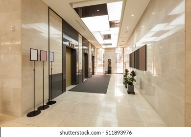 8,693 imágenes de Commercial building hallway - Imágenes, fotos y ...