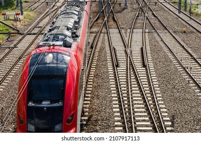 2,725 Electric multiple unit Images, Stock Photos & Vectors | Shutterstock
