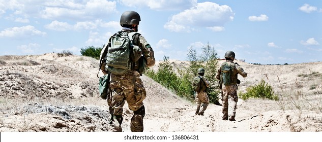 Sniper Team Squad Soldiers Going Undercover Stock Photo 2212110555 ...