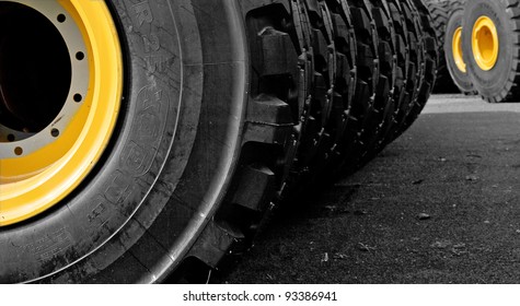 705 Digger tyre Images, Stock Photos & Vectors | Shutterstock
