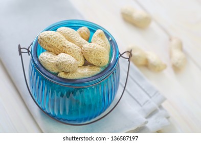 15 Peanus Stock Photos, Images & Photography | Shutterstock