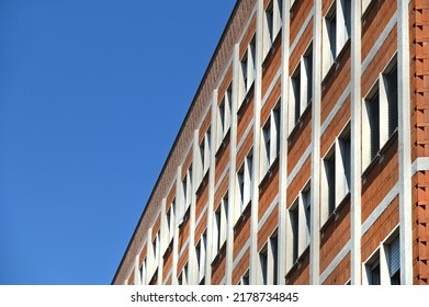 22,514 Below Perspective Images, Stock Photos & Vectors | Shutterstock