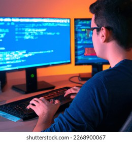 「Realistic Photo Frontend Programmer Writting Code」のAI生成画像、2328499239 ...
