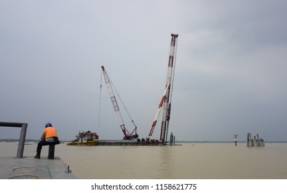 Pile Driven Machine During Piling Activity Stock Photo 1158621775 ...