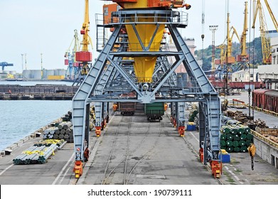 Pipe Stack Train Under Crane Bridge Stock Photo 190739111 | Shutterstock