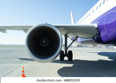 Plane Engine Stock Photo 488052019 | Shutterstock