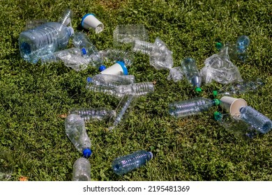 472 Garbage Lying Around Images, Stock Photos & Vectors | Shutterstock