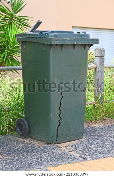 Plastic Garbage Bin Big Crack Stock Photo 2213363099 | Shutterstock