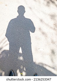 Human shadows on the ground Images, Stock Photos & Vectors | Shutterstock