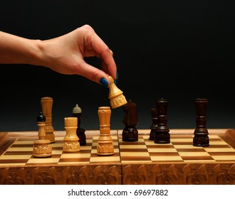 66,241 Moving chess pieces Images, Stock Photos & Vectors | Shutterstock