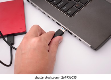 Plugging External Hard Disk Into Laptop Stock Photo 267936035 ...