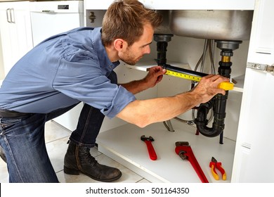 Plumber Stock Photo 507398716 | Shutterstock