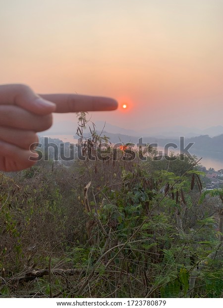 Point Sun Small Stock Photo 1723780879 | Shutterstock
