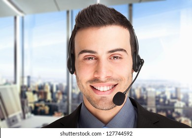 9,808 Call centre guy Images, Stock Photos & Vectors | Shutterstock