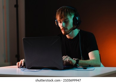 10,612 Hacker desk Images, Stock Photos & Vectors | Shutterstock