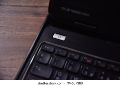 Power Button On Keyboard Stock Photo 794637388 | Shutterstock