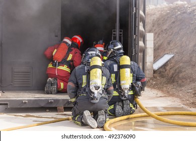 Flashover 169 รายการ ภาพ ภาพสต็อกและเวกเตอร์ | Shutterstock