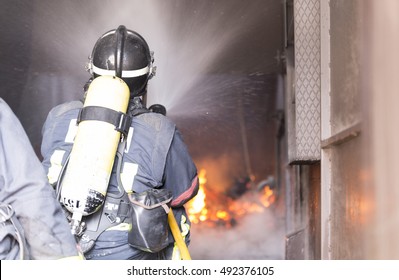 Practices Flashover Container Stock Photo 492376105 | Shutterstock
