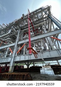 7,067 Refinery vessels Images, Stock Photos & Vectors | Shutterstock