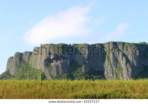 Precipitous Cliff Stock Photo 42327127 | Shutterstock