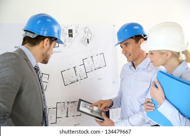 11,559 Architect and client Images, Stock Photos & Vectors | Shutterstock