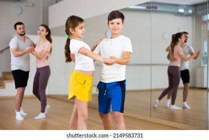 2,803 Siblings dancing Images, Stock Photos & Vectors | Shutterstock