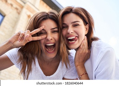 465,109 2 women face Images, Stock Photos & Vectors | Shutterstock