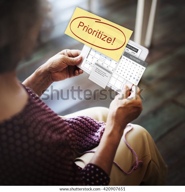 Prioritize Effectively Importance Tasks Urgency Concept 스톡 사진 420907651 ...