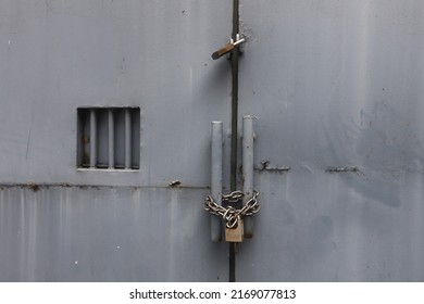 711 Prison cell key Images, Stock Photos & Vectors | Shutterstock