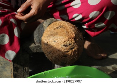 Process Grating Coconut Using Traditional Grater Stock Photo 2198227907 ...