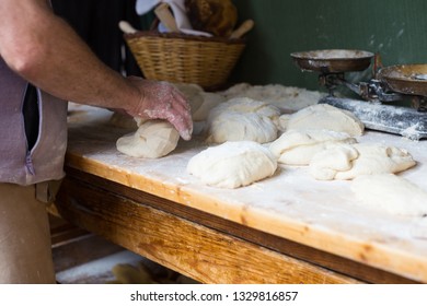 Process Making Bread Traditional Bakery Focus Stockfoto 1329816857 ...