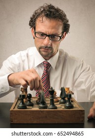 Professional Chess Player Stock Photo 652494865 | Shutterstock