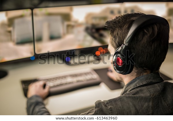 Professional Computer Player Plays On Computer Stock Photo 613463960 ...