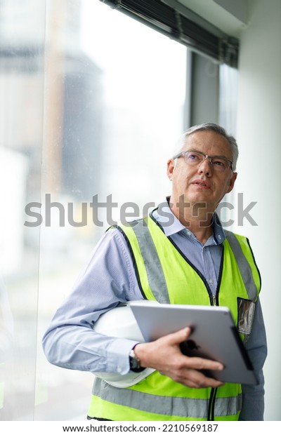 Professional Senior Engineer Builder Old Man Stock Photo 2210569187 ...