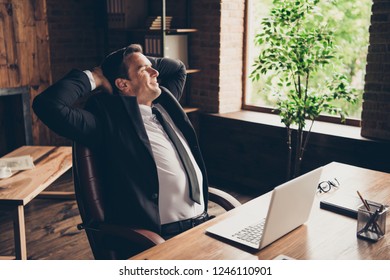 255 Chilling In Front Of Laptop Images, Stock Photos & Vectors ...
