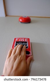 Push Pull Down Fire Alarm Manual Stock Photo 796173478 | Shutterstock