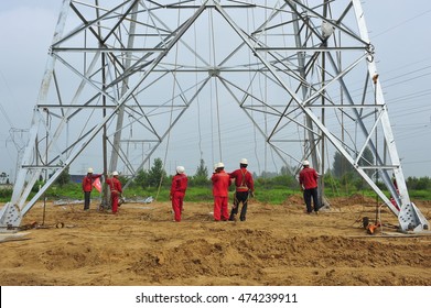 Pylon Construction Workers Stock Photo 474239911 | Shutterstock
