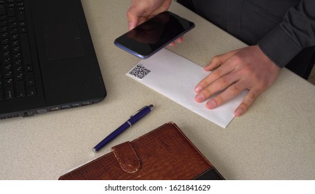 Qr Code Envelope Man Scans Qr Stock Photo 1621841629 | Shutterstock